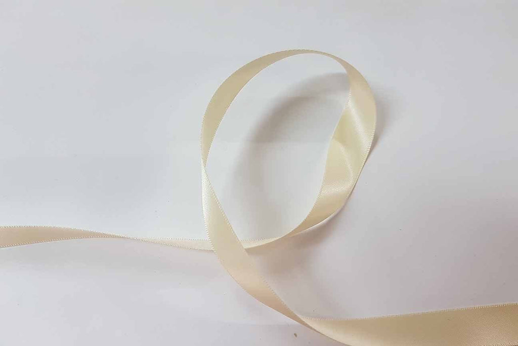 Cream Ribbon – Rainbow Fabrics
